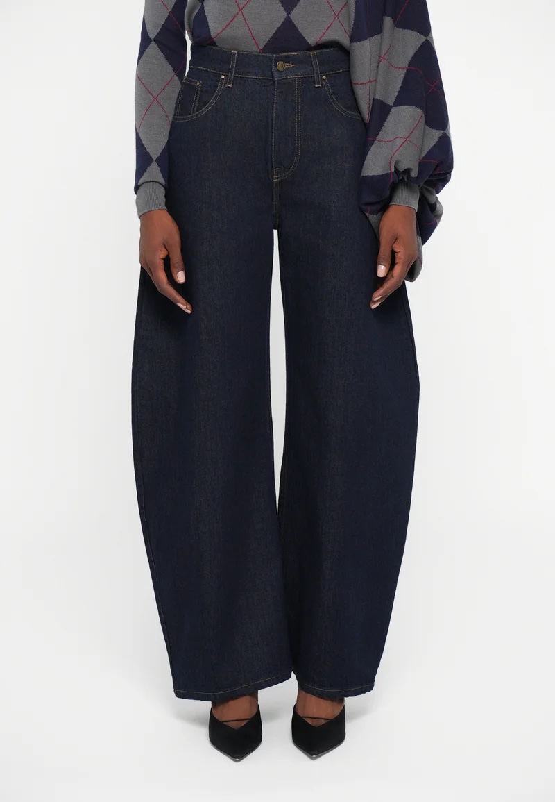 Awake mode- Rounded Rinse Wash Jeans - Dejavù Fashion Shop